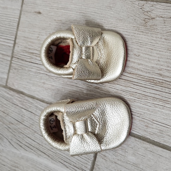 Shoes | Gold Bow Red Bottom Baby Crib Shoes | Poshmark